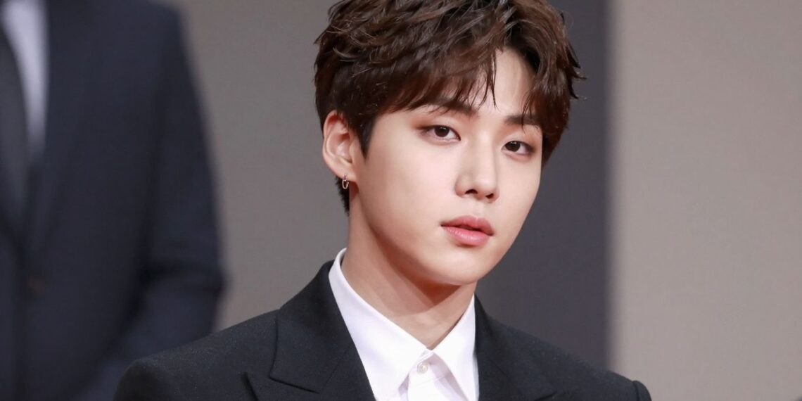 BTS' V (Kim Taehyung) Reigns Supreme as World's Most Handsome Man ...